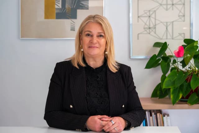 Lisa Mann | AUB Staff Profiles